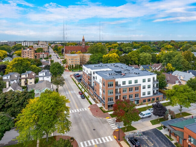 The Atwater - Apartments in Shorewood, WI | Apartments.com