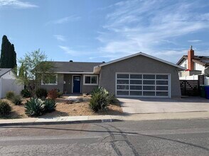 Vista del Cerro Houses for Rent with a Swimming Pool - San Diego, CA
