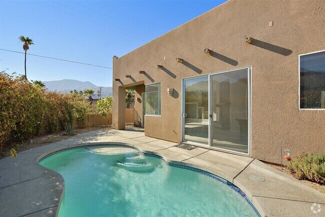 Santa Carmelita At Vale La Quinta Apartments for Rent with a Garage ...