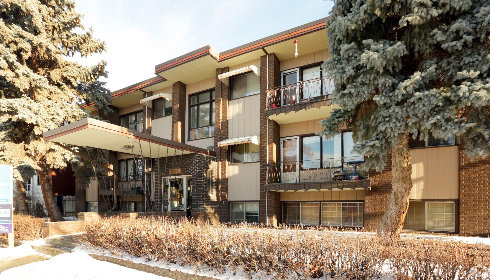 Shawnessy Terrace Apartments - 10729 108 St Nw Edmonton, AB ...