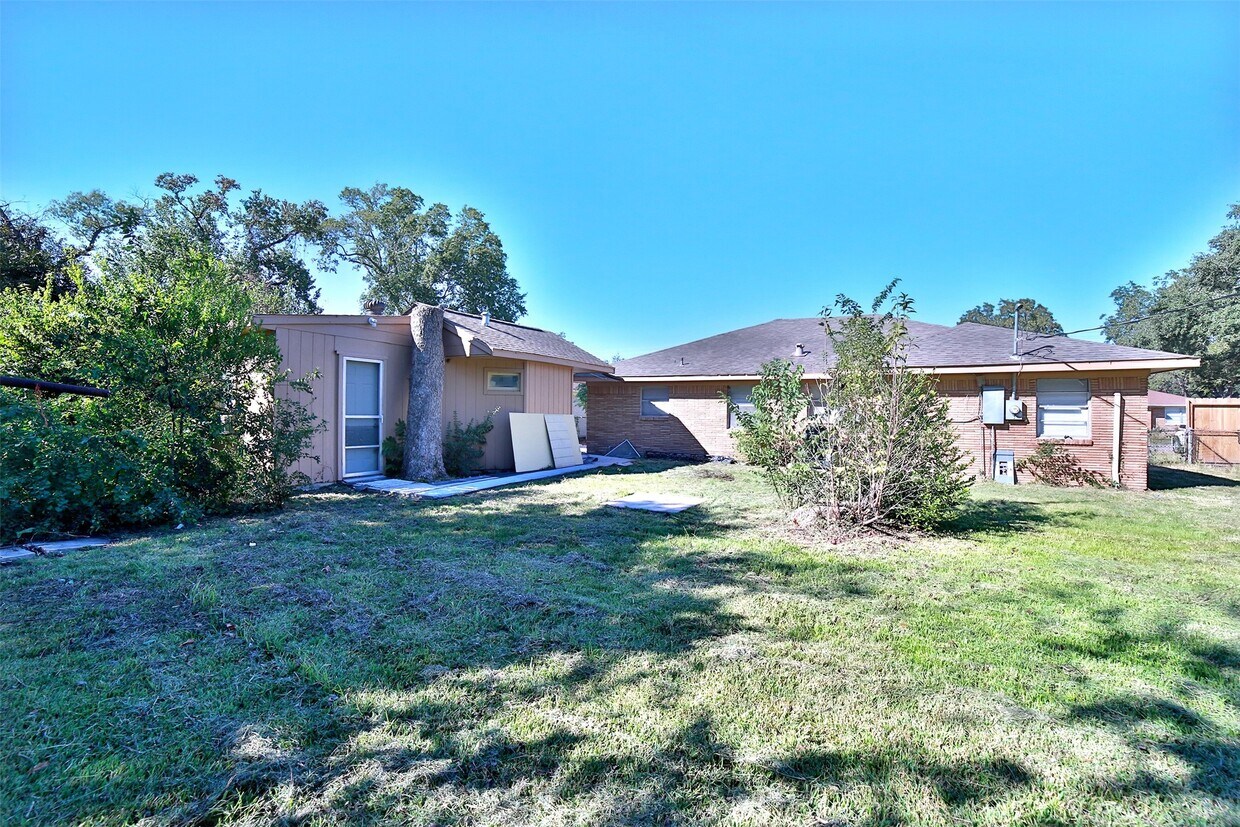 222 Spell St, Houston, TX 77022 - House Rental in Houston, TX ...