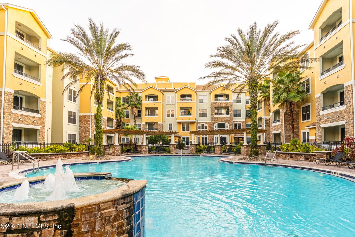 8539 Gate Pkwy W Unit 1433, Jacksonville, FL 32216 - Condo for Rent in ...