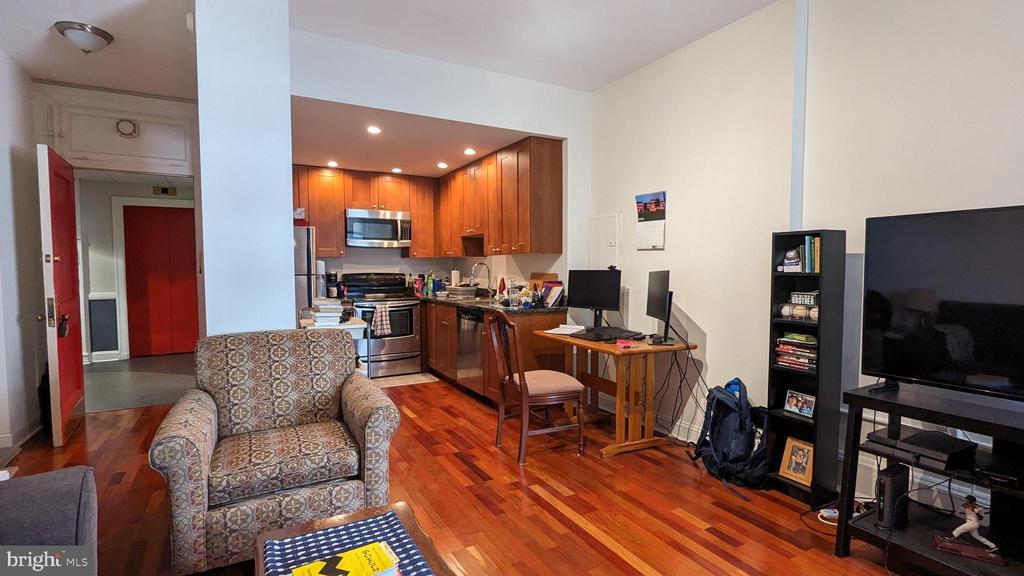 1324 Locust St Unit 914-915, Philadelphia, PA 19107 - Room for Rent in ...