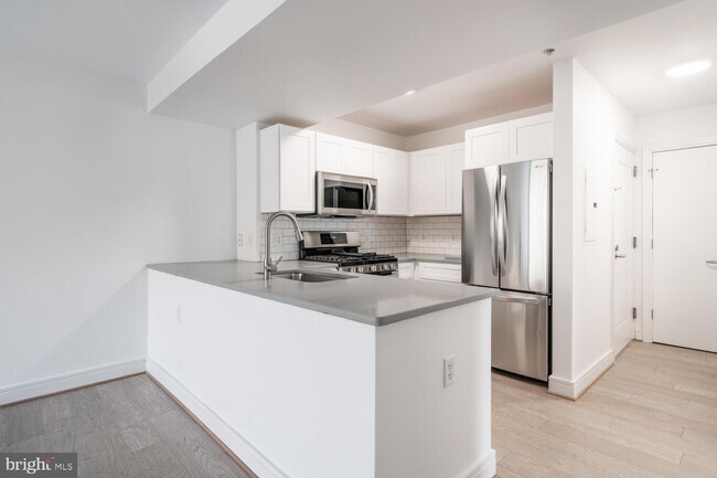 800 4th St SW Unit S221, Washington, DC 20024 - Condo for Rent in ...