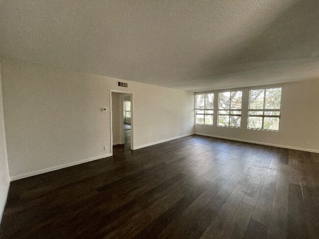 147 N Almont Dr Unit 4, Beverly Hills, CA 90211 | Apartments.com