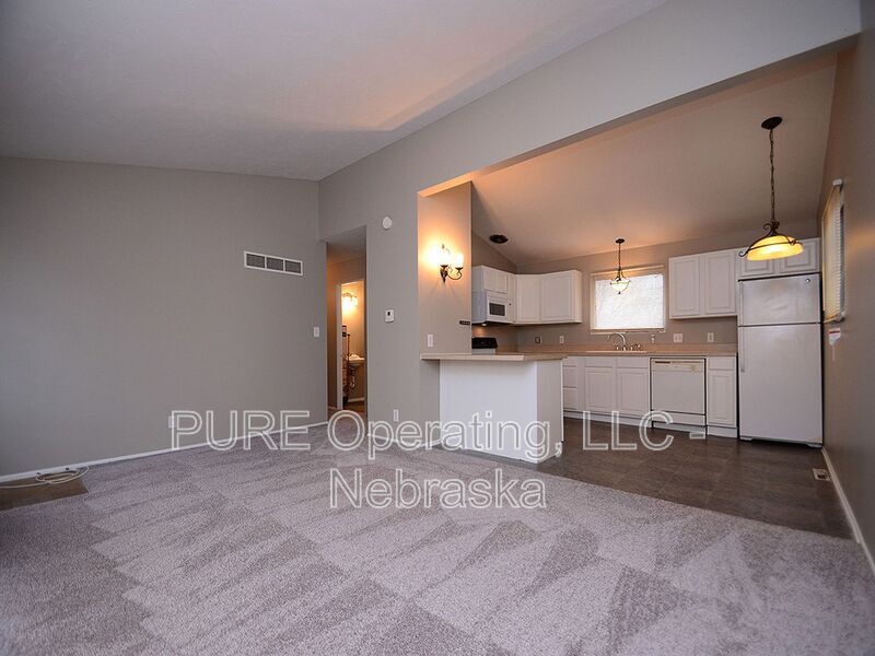 8624 Templeton Dr, Omaha, NE 68134 - House Rental in Omaha, NE ...