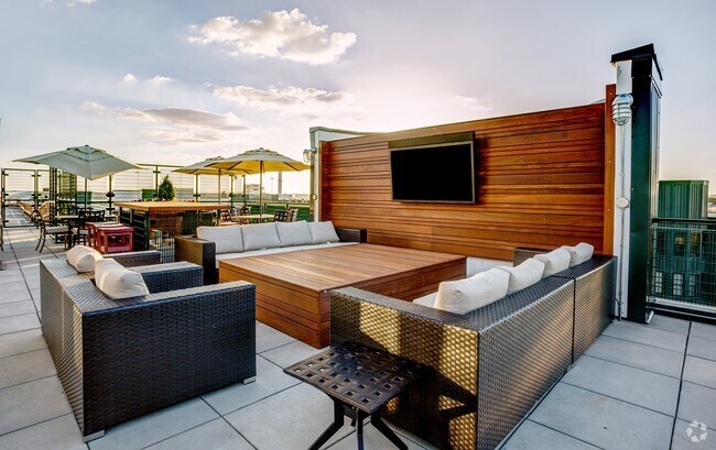 Locust Point Loft Apartments for Rent - Baltimore, MD - Updated Today ...