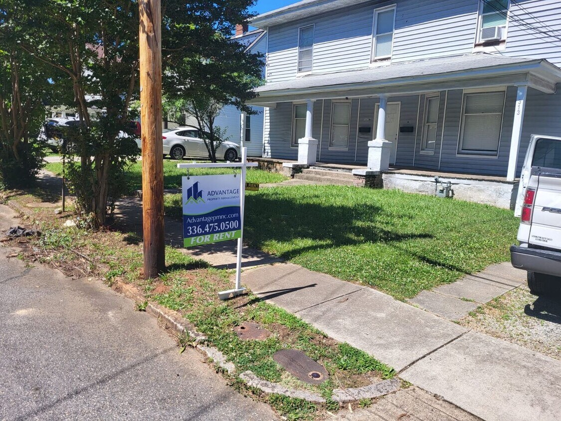 313 4th St Unit B, High Point, NC 27260 - Room for Rent in High Point ...