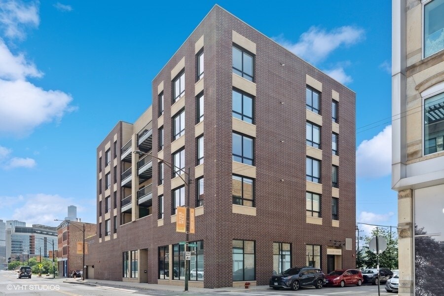 680 N Milwaukee Ave Unit 301, Chicago, IL 60642 - Condo for Rent in ...