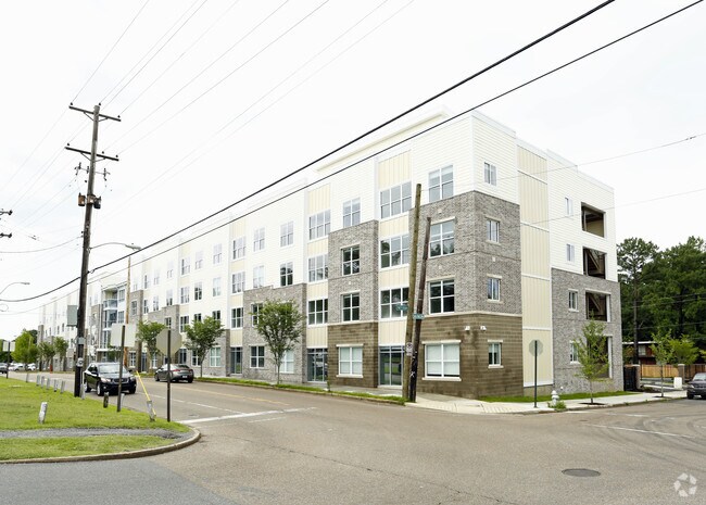 Yugo Memphis Southern Apartments - 3595-3655 Southern Ave Memphis, TN ...