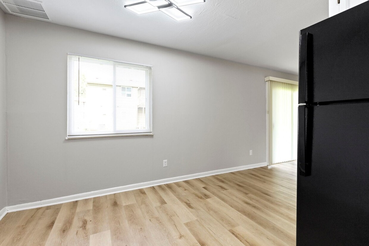 The Hills Apartment Homes - 5515 Pleasant Hill Cir Indianapolis, IN ...