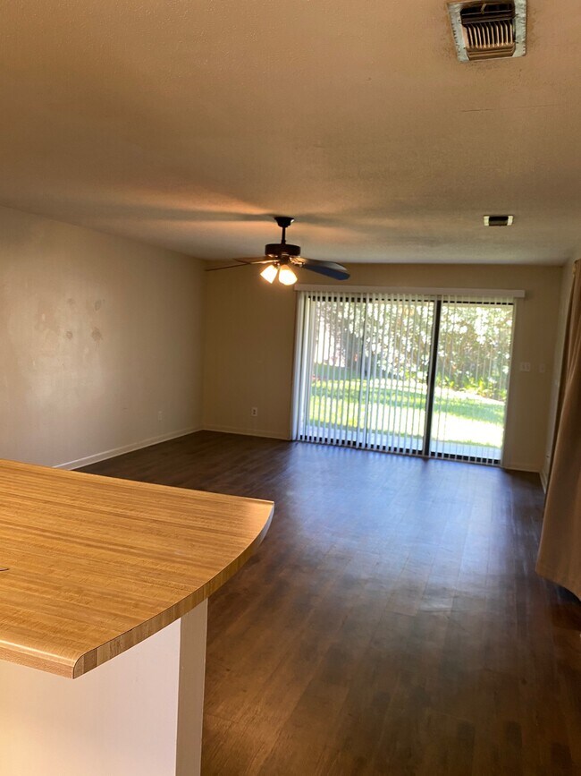 Destiny East Apartments under $2,000 - Destin, FL - Updated Today ...