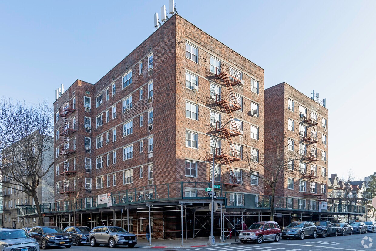 3176 Decatur Ave, Bronx, NY 10467 - 3176 Decatur Ave Bronx, NY 10467 ...