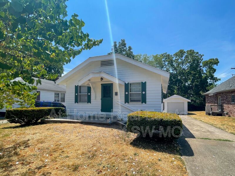 1406 E Cherokee St, Springfield, MO 65804 - House Rental in Springfield ...