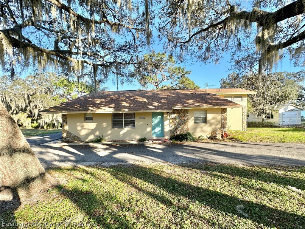 1504 Sam Asbury Ave, Avon Park, FL 33825 - House Rental in Avon Park ...