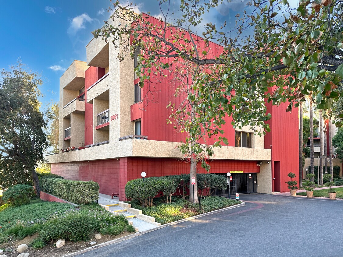 3961 Via Marisol Unit 102, Los Angeles, CA 90042 - Condo for Rent in ...