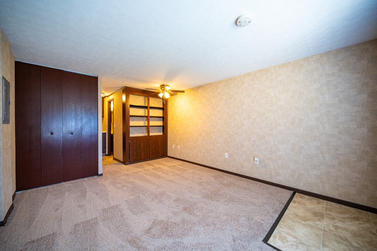 The Rockdale Apartments - 403 Rockdale Ave Boardman, OH 44512 ...