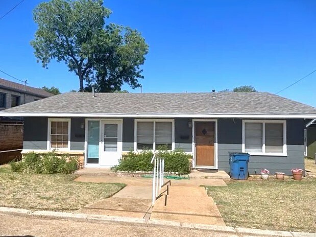 1003 1/2 Hailey St, Sweetwater, TX 79556 - House Rental in Sweetwater ...