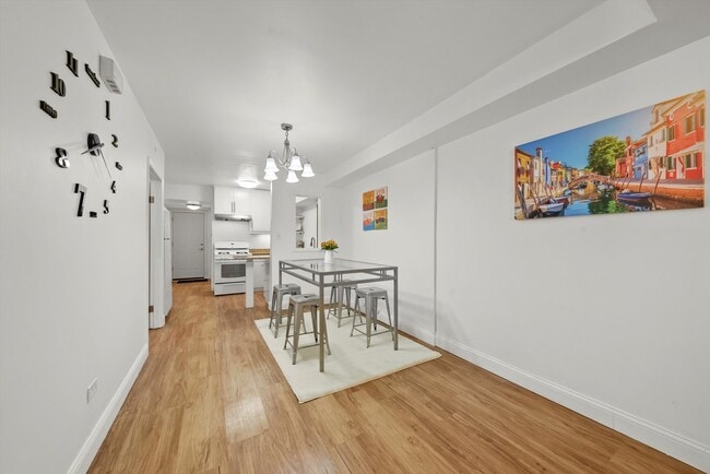 2220 W Taylor St, Chicago, IL 60612 - House Rental in Chicago, IL ...