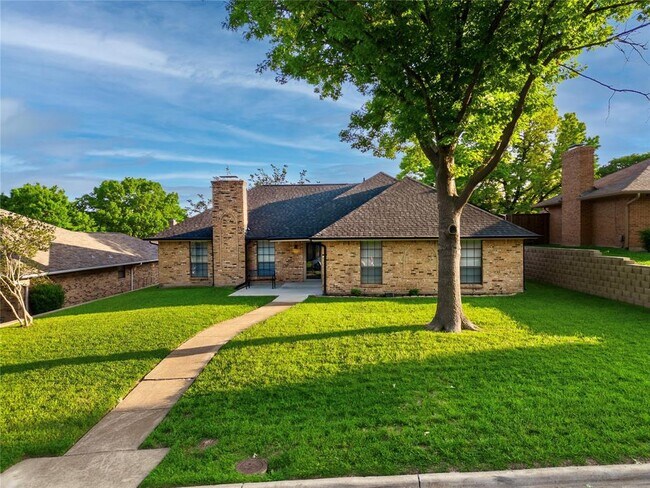 Downtown Rockwall Apartments for Rent with a Yard - Rockwall, TX ...