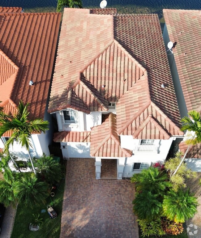 Catalina Apartments for Rent with Hardwood Floors - Doral, FL - 3 Rentals | Apartments.com