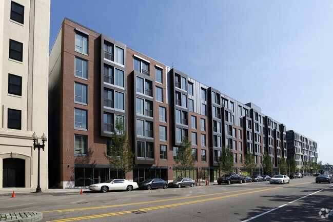 Flats on D - Apartments in Boston, MA | Apartments.com