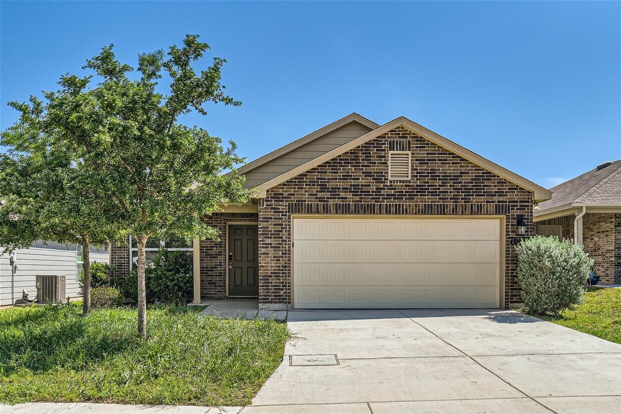 7604 Twin Pine Ct, Converse, TX 78109 - House Rental in Converse, TX ...