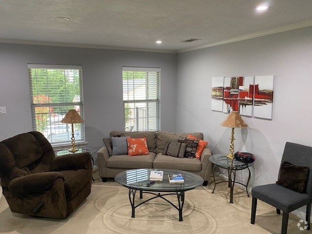 April Sound Apartments for Rent with a Walk-In Closet - Montgomery, TX ...