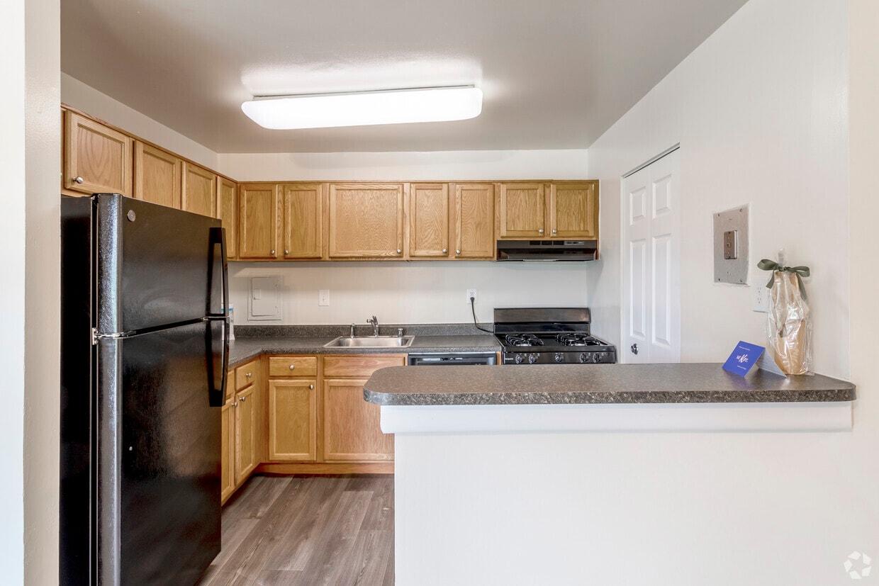 Lansdowne Village Apartments - 1720 Brightseat Rd Landover, MD 20785 ...