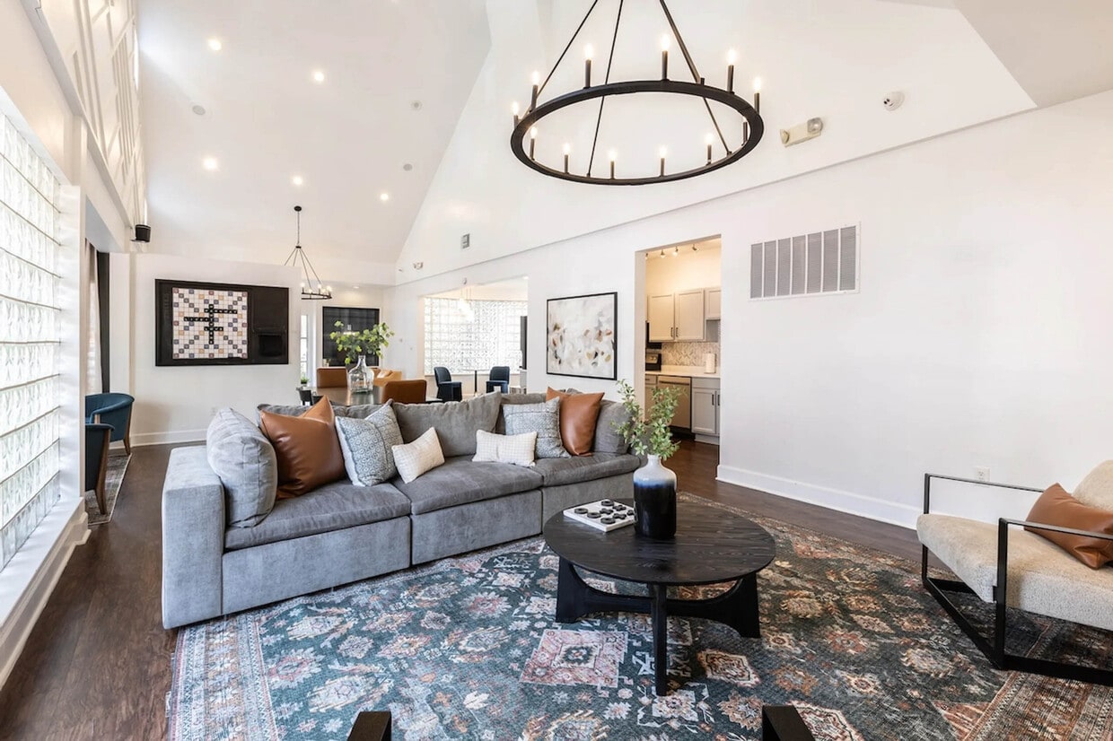 Crestline Cary - 10300 Kingsclere Dr Cary, NC 27511 | Apartments.com