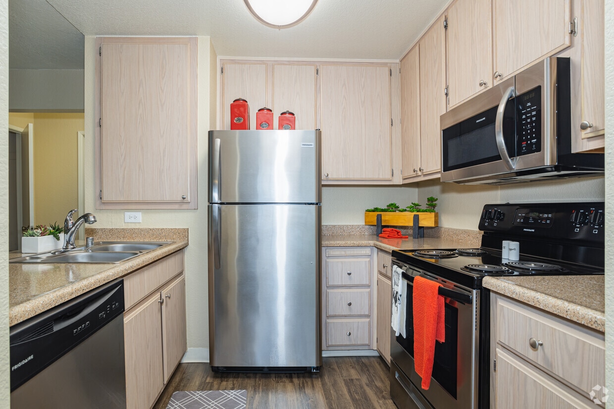 Foxborough - 7795 Antelope Rd Citrus Heights, CA 95610 | Apartments.com