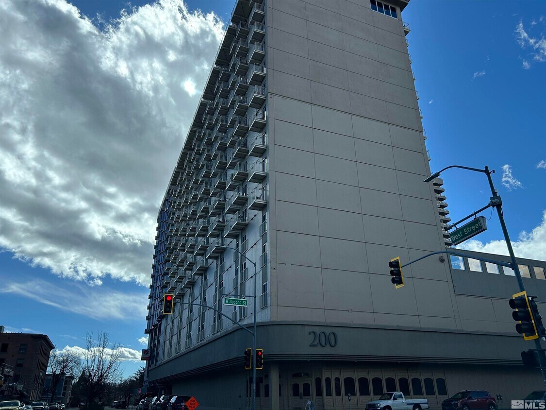 200 W 2nd St Unit 1003, Reno, NV 89501 - Condo for Rent in Reno, NV ...