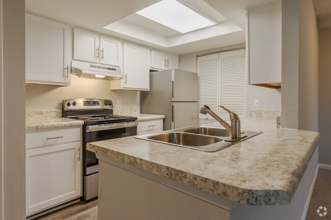 Iron Gate Condos for Rent - Summerville, SC | Apartments.com Iron Gate Condos for Rent - Summerville, SC | Apartments.com