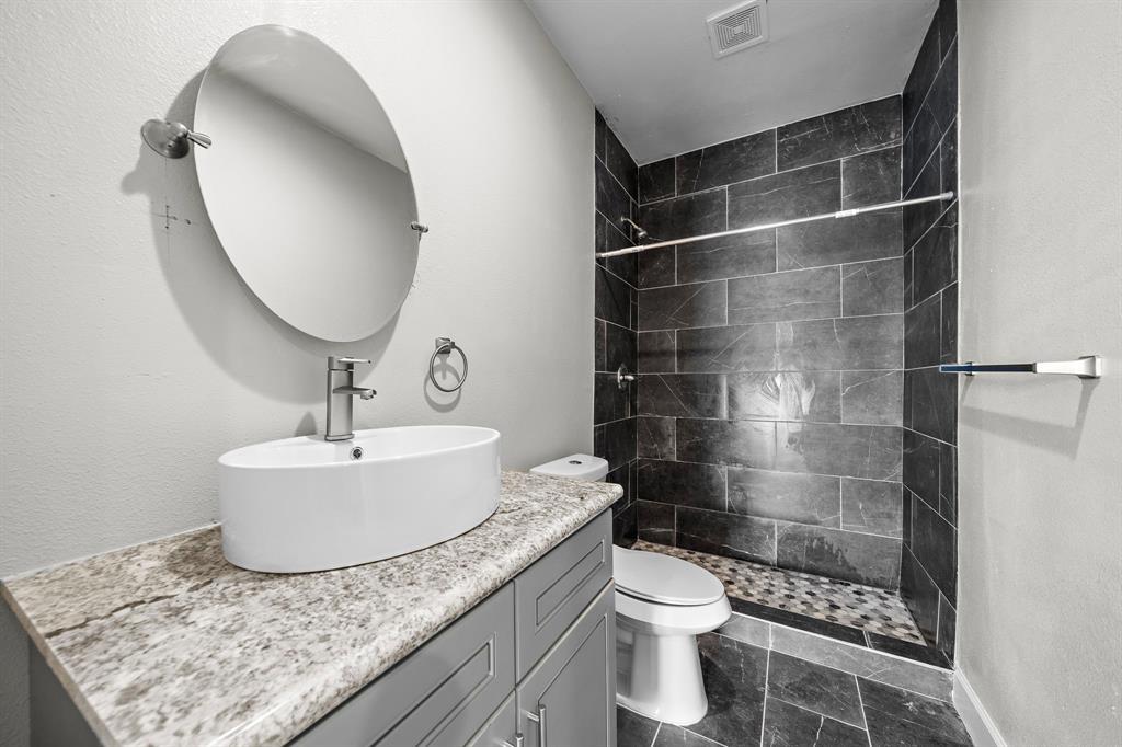 614 35th St Unit 4, Galveston, TX 77550 - Room for Rent in Galveston ...