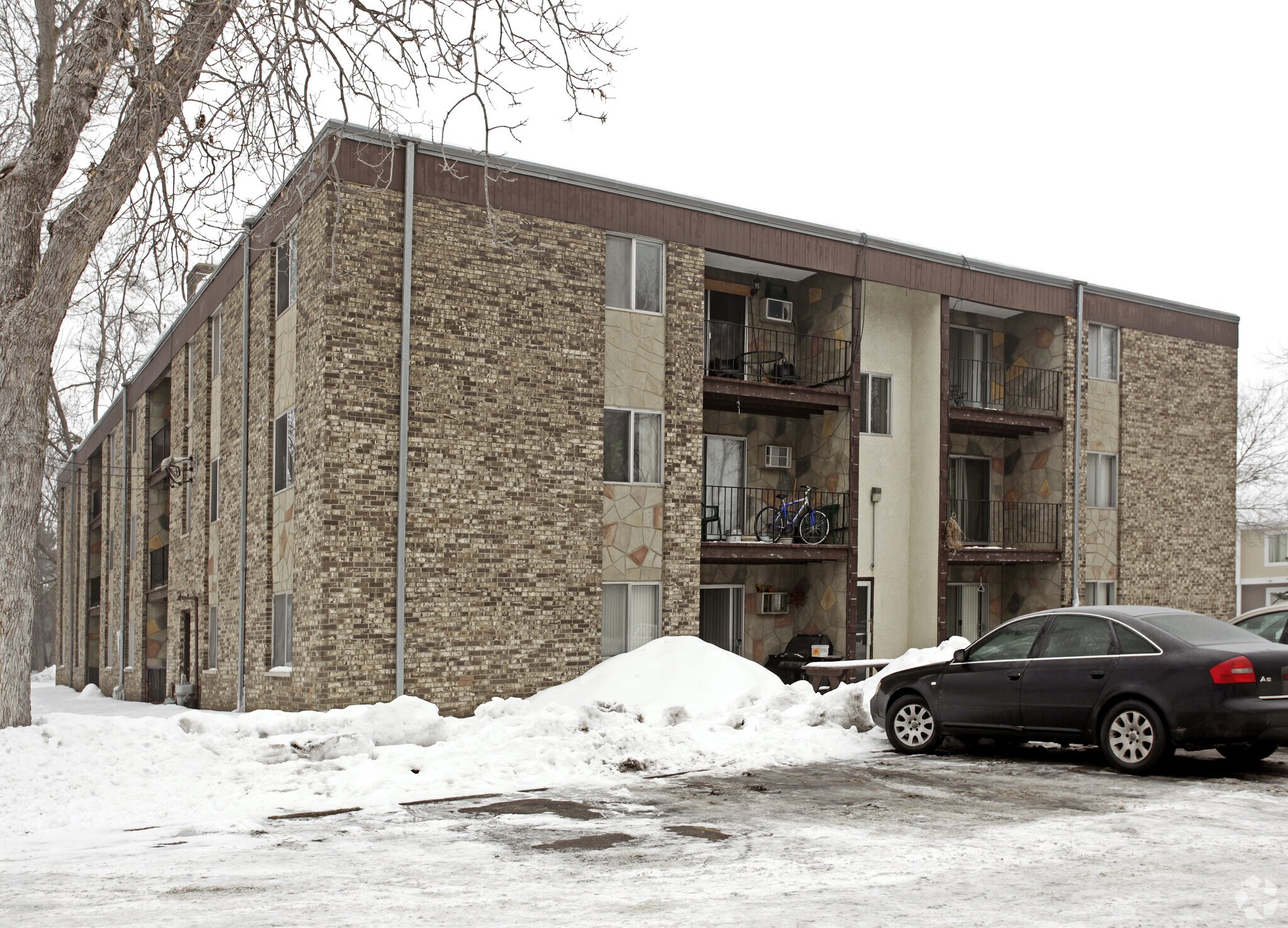 Burnsville Pointe Aparments - 3841 Hamilton St Burnsville, MN 55337 ...