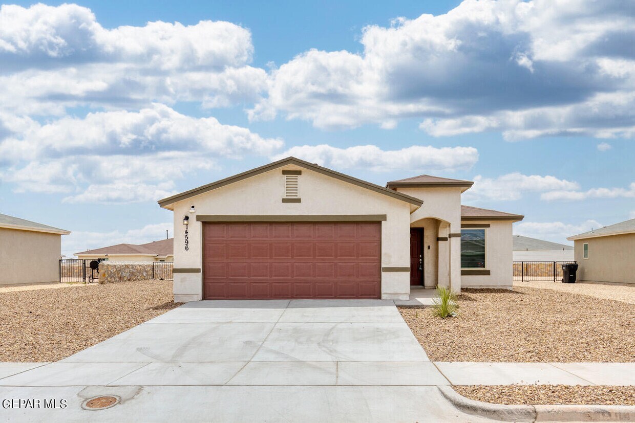 14596 Mescal Bean Ct, Horizon City, TX 79928 - House Rental in Horizon ...