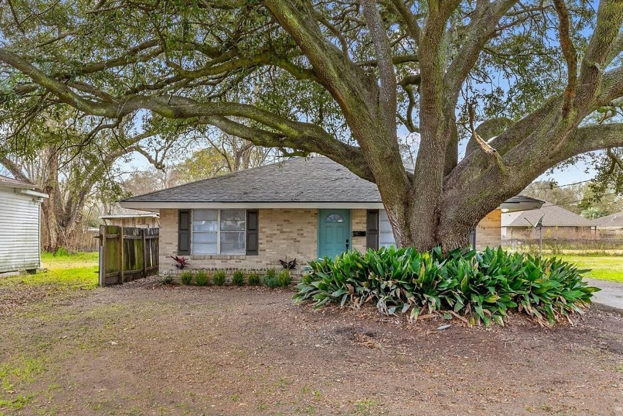 2518 Ernest St, Lake Charles, LA 70601 - House Rental in Lake Charles ...