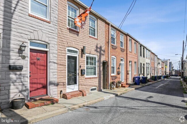 Canton Square Apartments for Rent with a Yard - Baltimore, MD - 1 ...