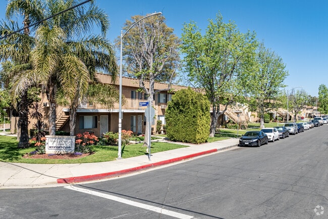 Apartments for Rent in Reseda CA - 707 Rentals | Apartments.com