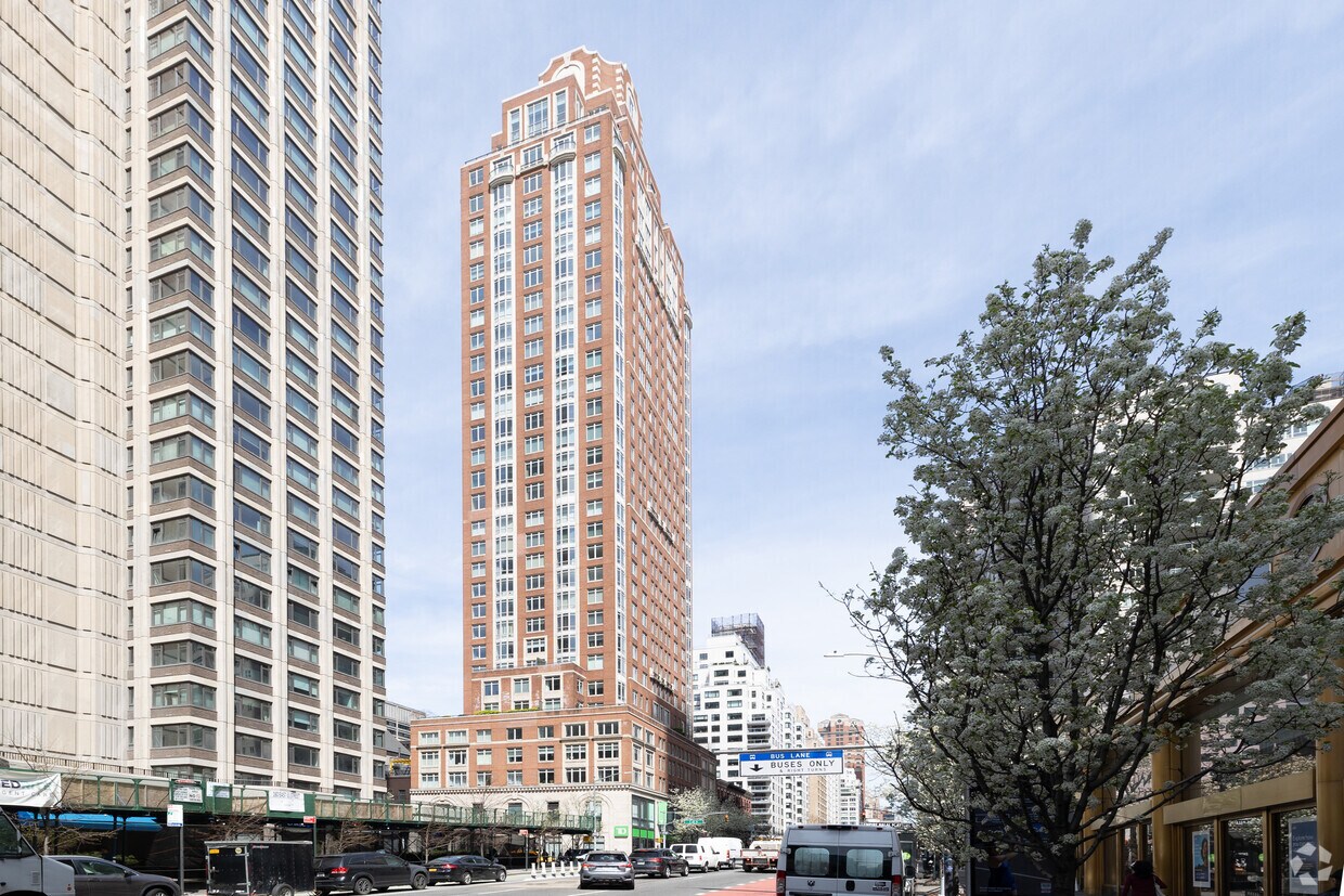 The Chatham - 181 E 65th St New York, NY 10065 | Apartments.com