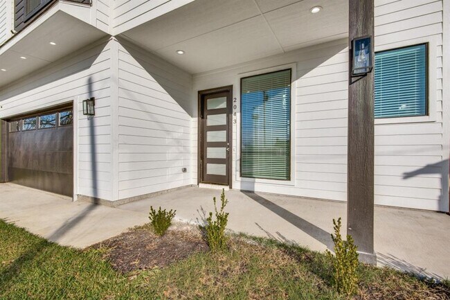 2042 Bickers St, Dallas, TX 75212 - House Rental in Dallas, TX ...