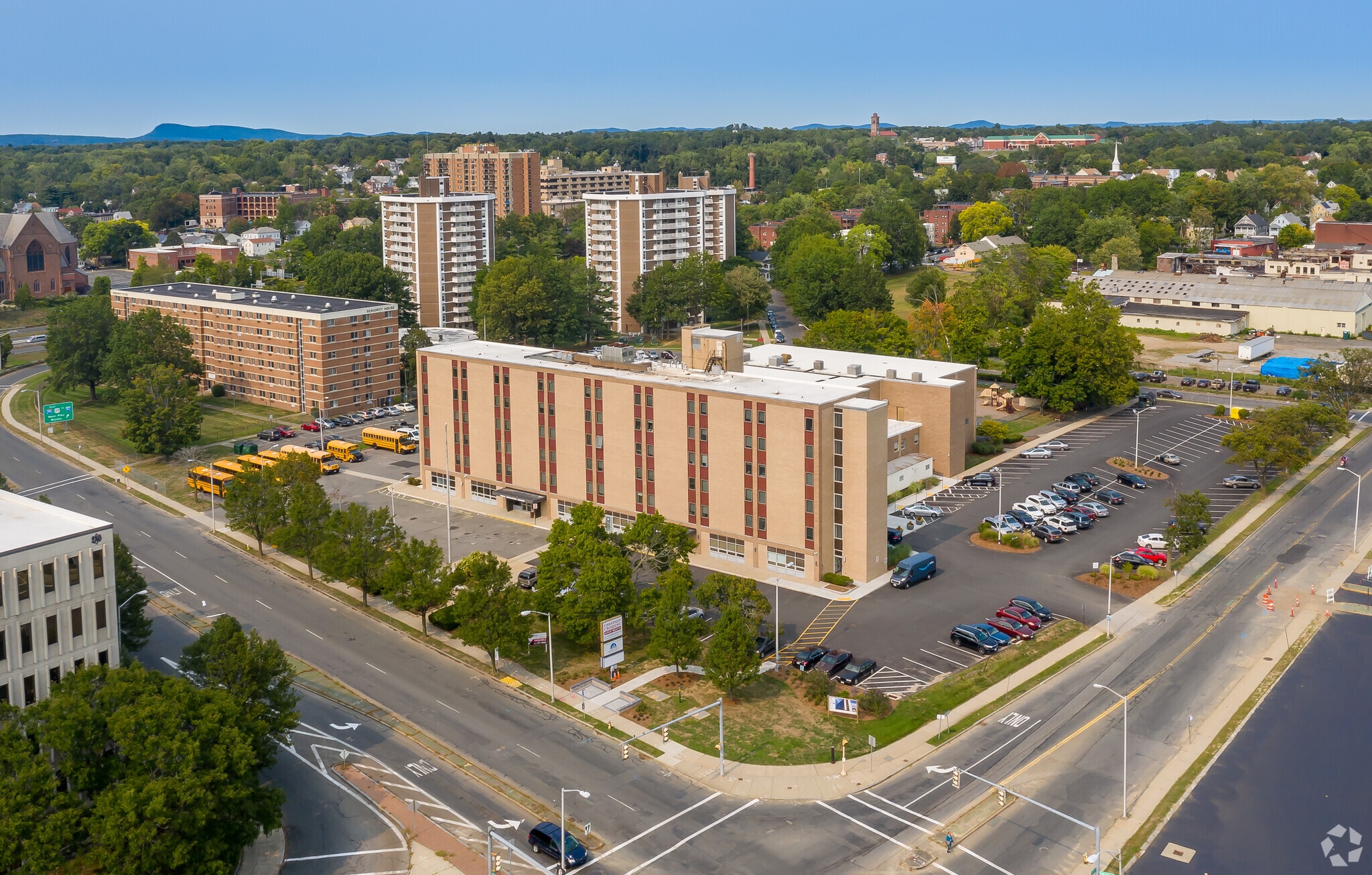 Chestnut Crossing - 275 Chestnut St Springfield, MA 01104 | Apartments.com