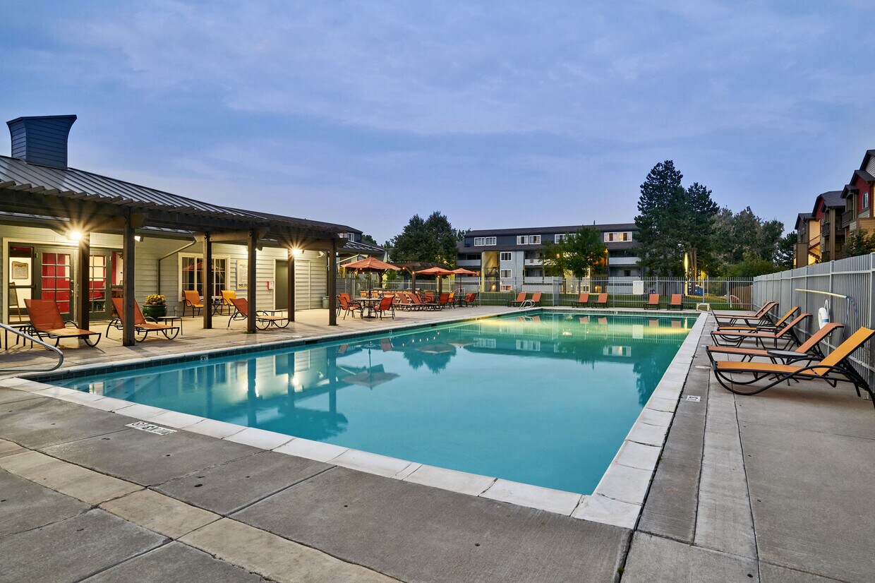Novi At Lowry Apartments