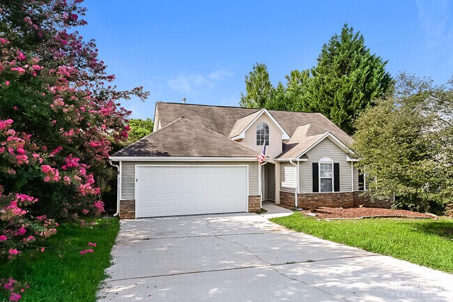 Callaway Village At City Square Apartments for Rent with Hardwood ...