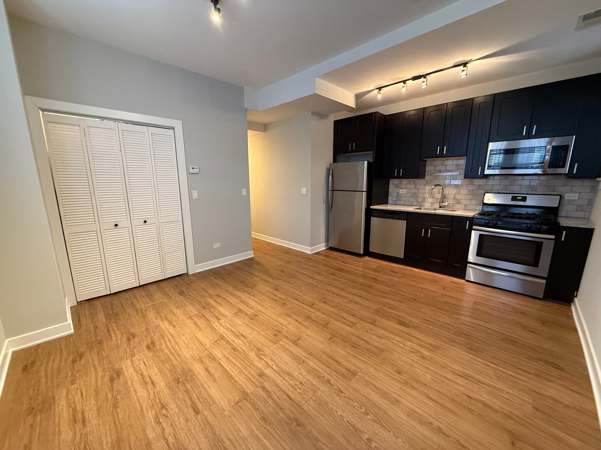 2215 W Eastwood Ave Unit 2201-4628-G, Chicago, IL 60625 - 2215 W ...
