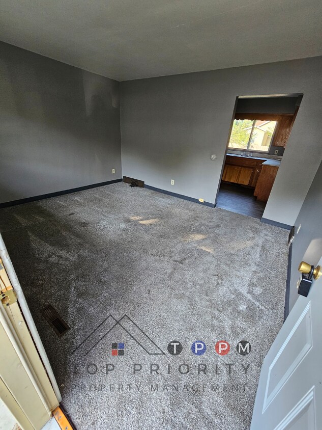 217 Fereday Ct Unit D, Waterloo, IA 50701 - Room for Rent in Waterloo ...