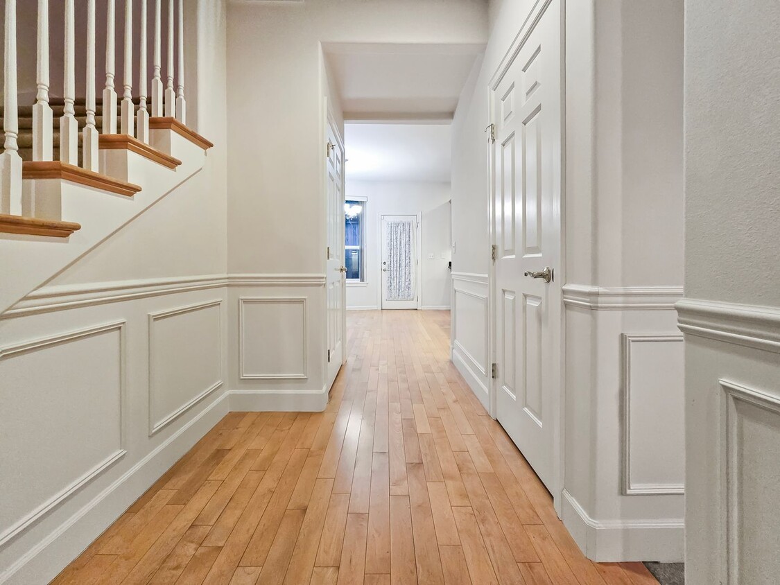 550 150th Pl NE, Bellevue, WA 98007 - House Rental in Bellevue, WA ...