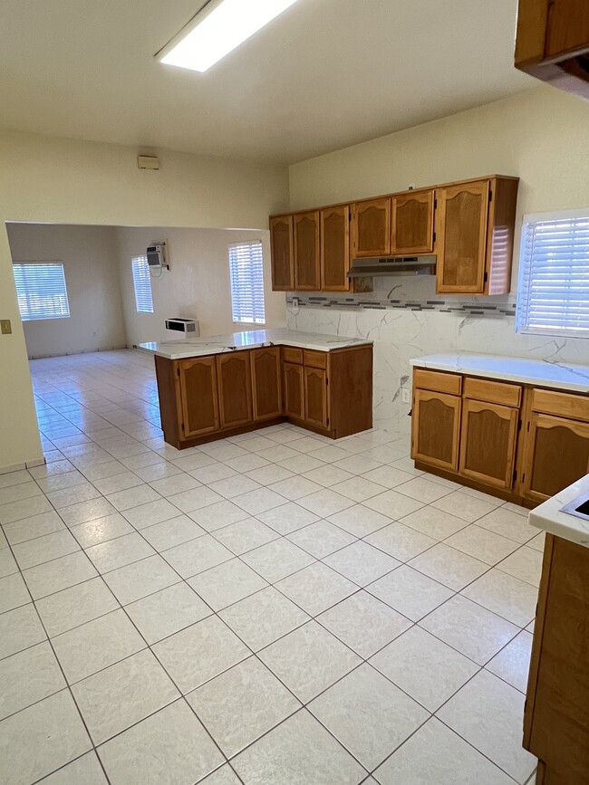 3441 11th Ave Unit D, Los Angeles, CA 90018 - 3441 11th Ave Los Angeles ...