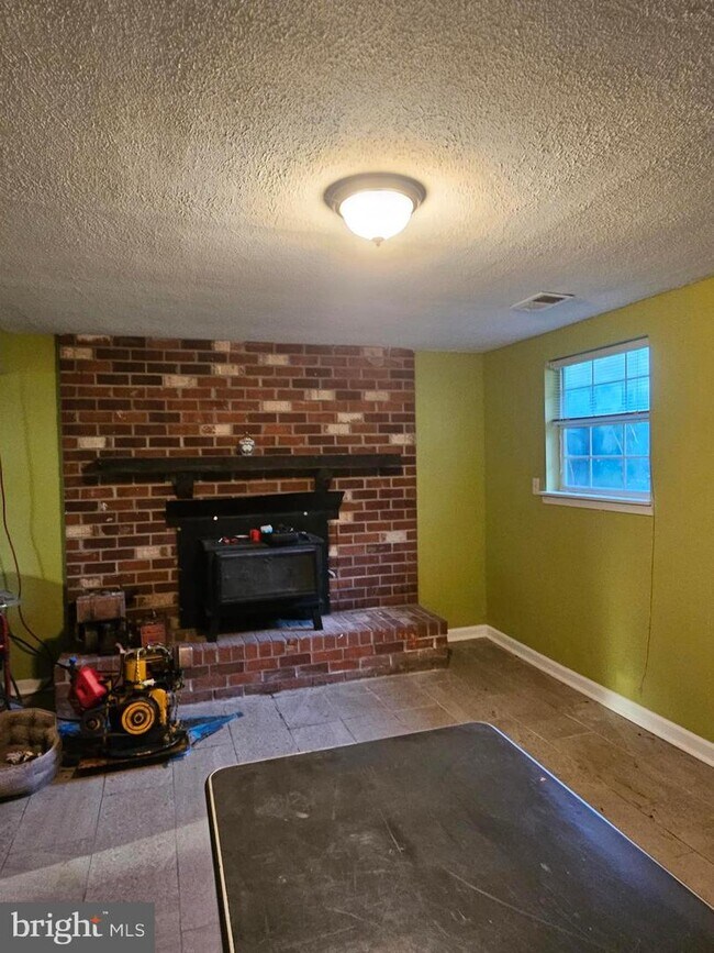 8912 Traveller St, Manassas, VA 20110 - House Rental in Manassas, VA ...