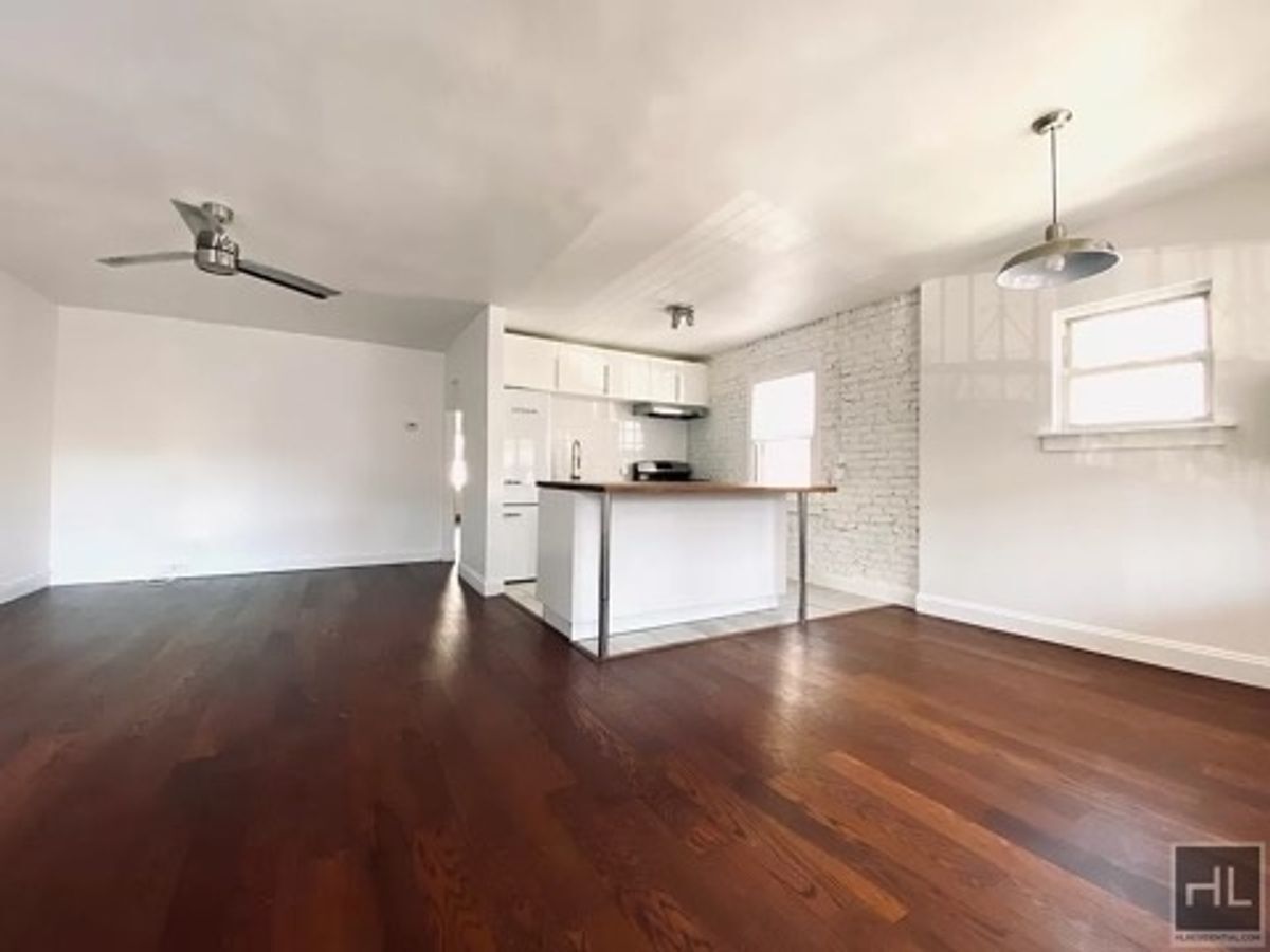 48-14-48-39 39th St Unit 2F, Queens, NY 11101 | Apartments.com
